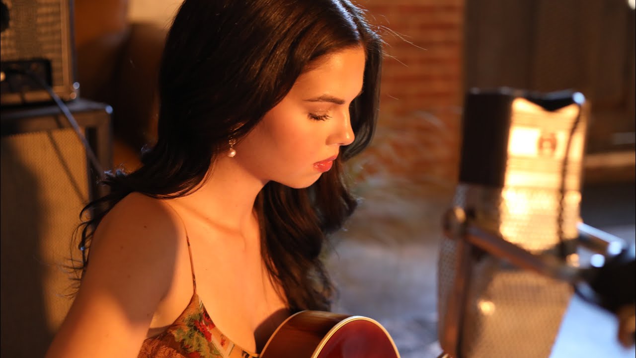 Callista Clark - The Elephant (Acoustic Version) - YouTube
