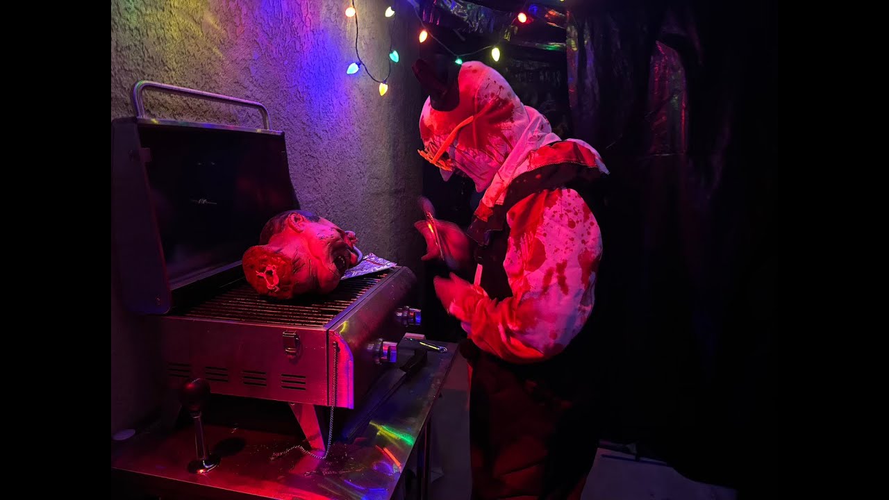 Holiday Terrifier Mini Haunted House 2024 - YouTube
