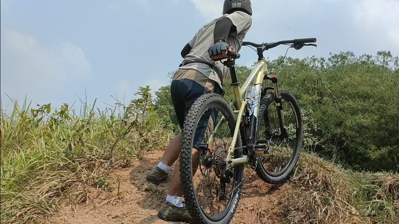 Gowes to KTA (Kolong Tangkal Awi) Bike Park, Panongan, Tangerang - YouTube