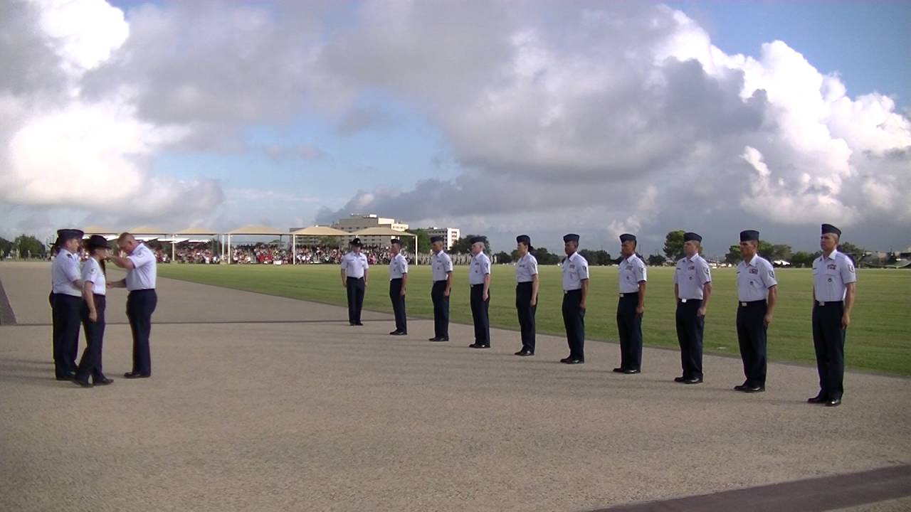 Air Force Basic Military Training Parade, 7 Oct 2016 (Official) - YouTube