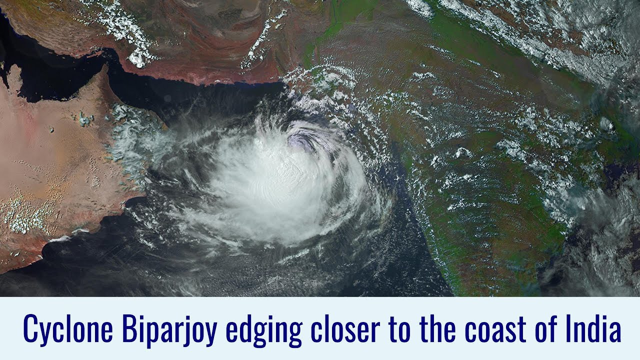 Cyclone Biparjoy edging closer to the coast of India - June 14, 2023 ...
