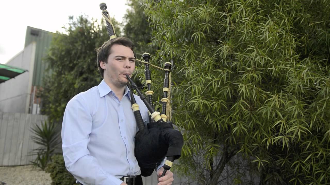 Clint Morris Bagpipe player - YouTube