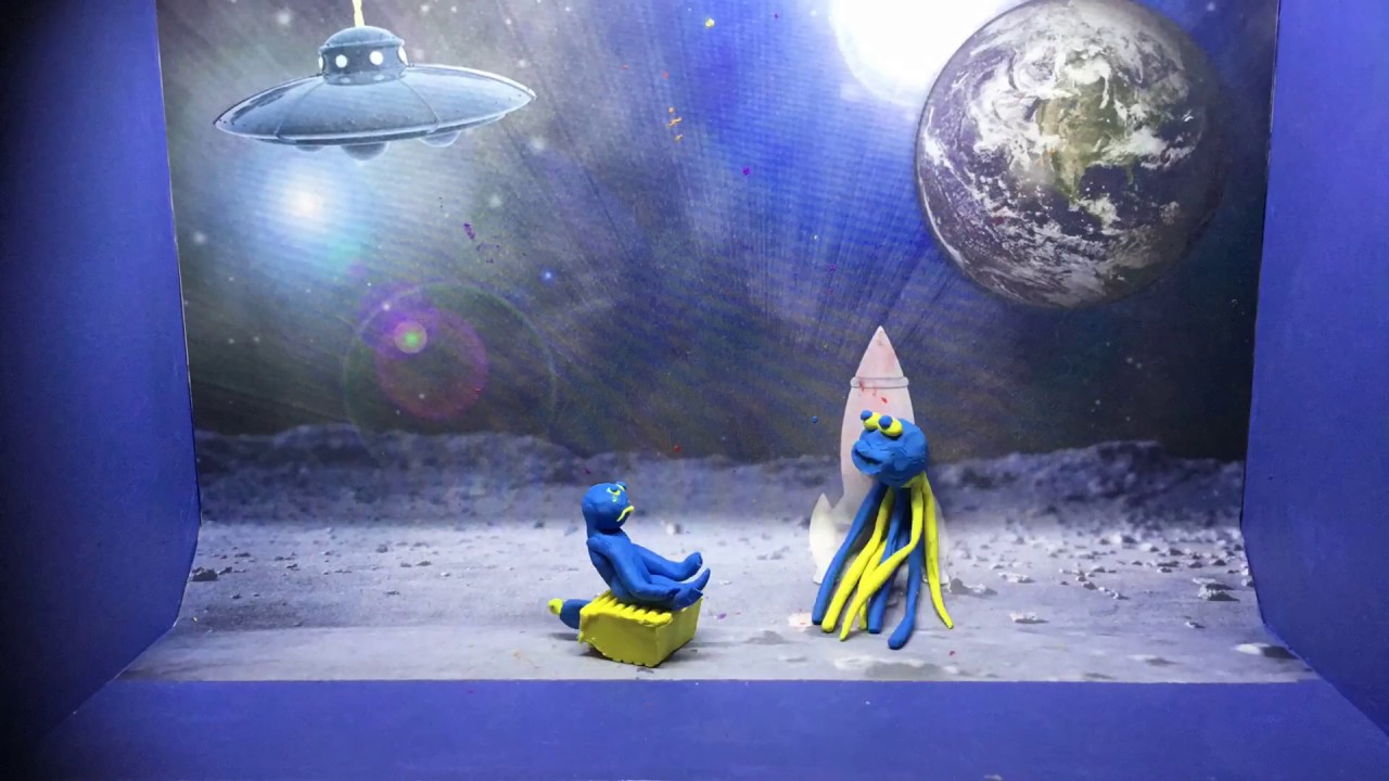 Human encounters an eight legged alien - YouTube