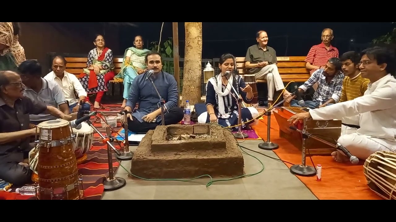 Jayashri Karambelkar (Bhaktigeet) जयश्री करंबेळकर (भक्तीगीत) - YouTube