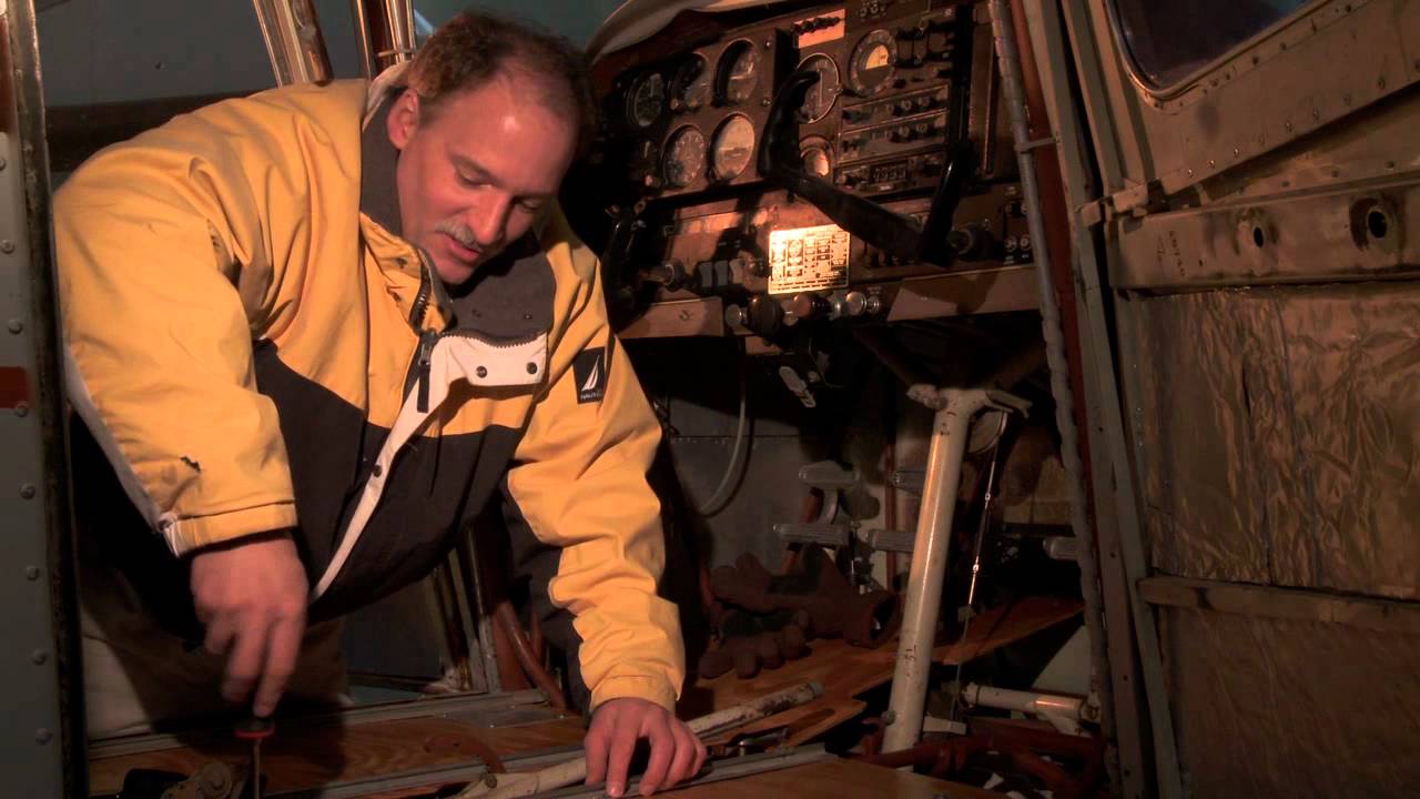 Top Squadron Rockwell Lark Aero Commander by John Naughton of Silver ...