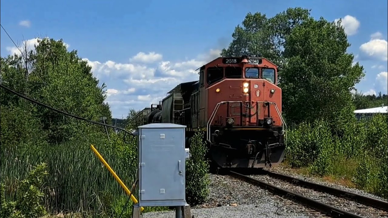SOLO CANADIAN CAB DASH 9 LEADER ON CN FREIGHT TRAIN THROTTLING UP WITH ...