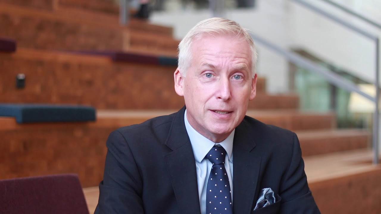 Jesper Lau Hansen - Selskabsret - YouTube