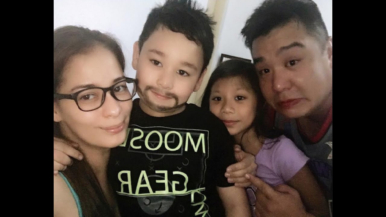 Vandolph And His Charming Family - YouTube