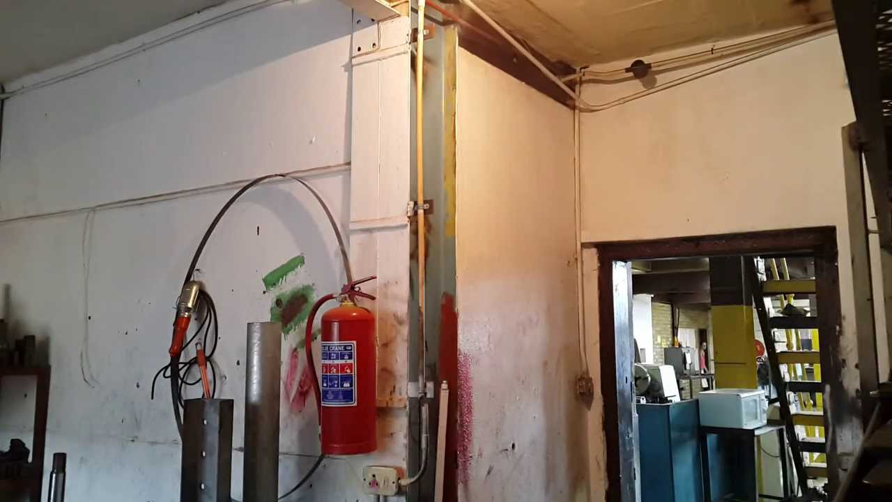 Ghostface hides in dark storeroom; scares crap out of employee - YouTube