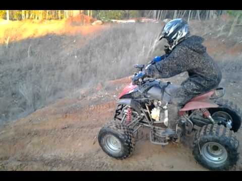 Roketa 110cc goin down big Hill - YouTube