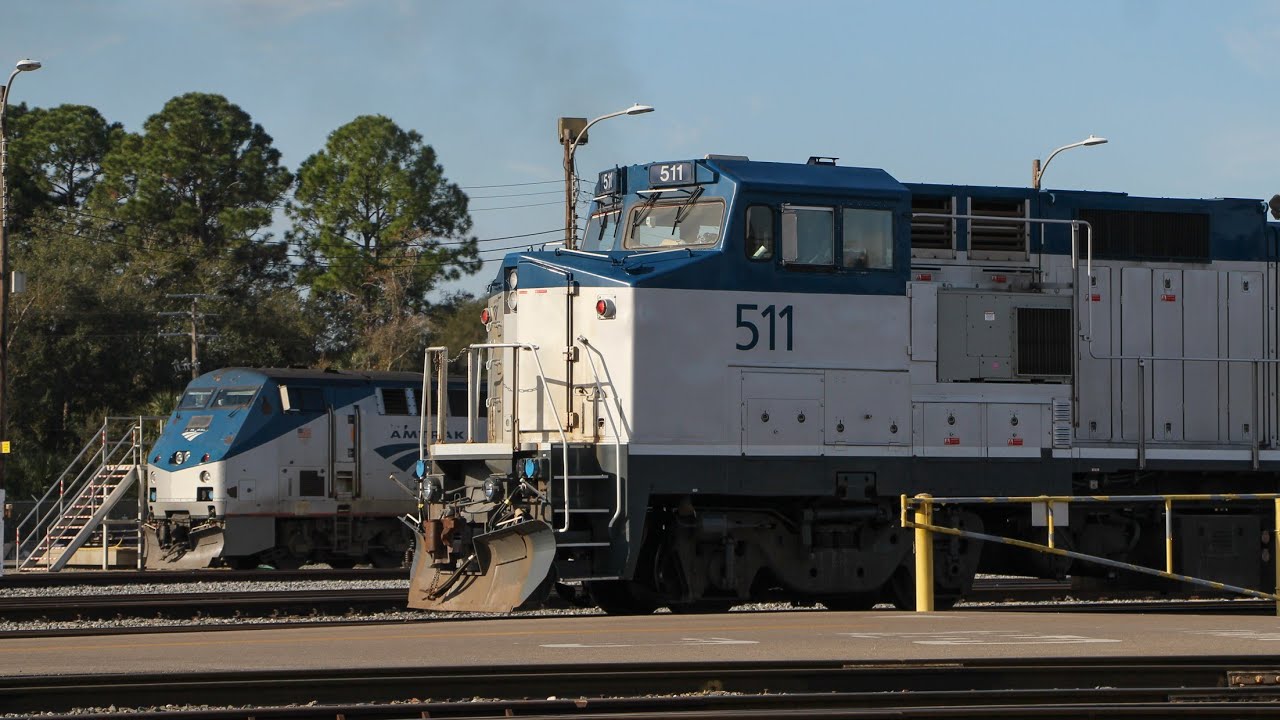 [RF] - Amtrak Auto Train Dash 8 Switching in Sanford, FL - YouTube