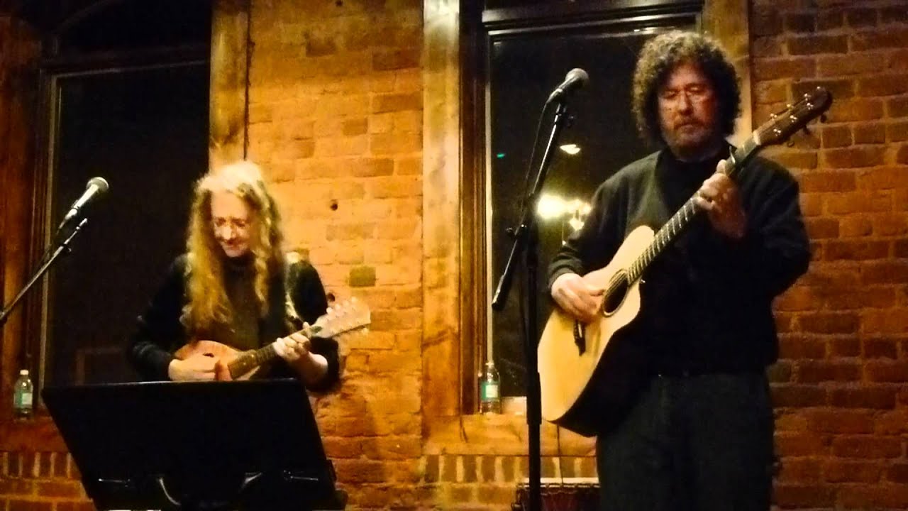Al Petteway and Amy White: Breakin Up Christmas: traditional - YouTube