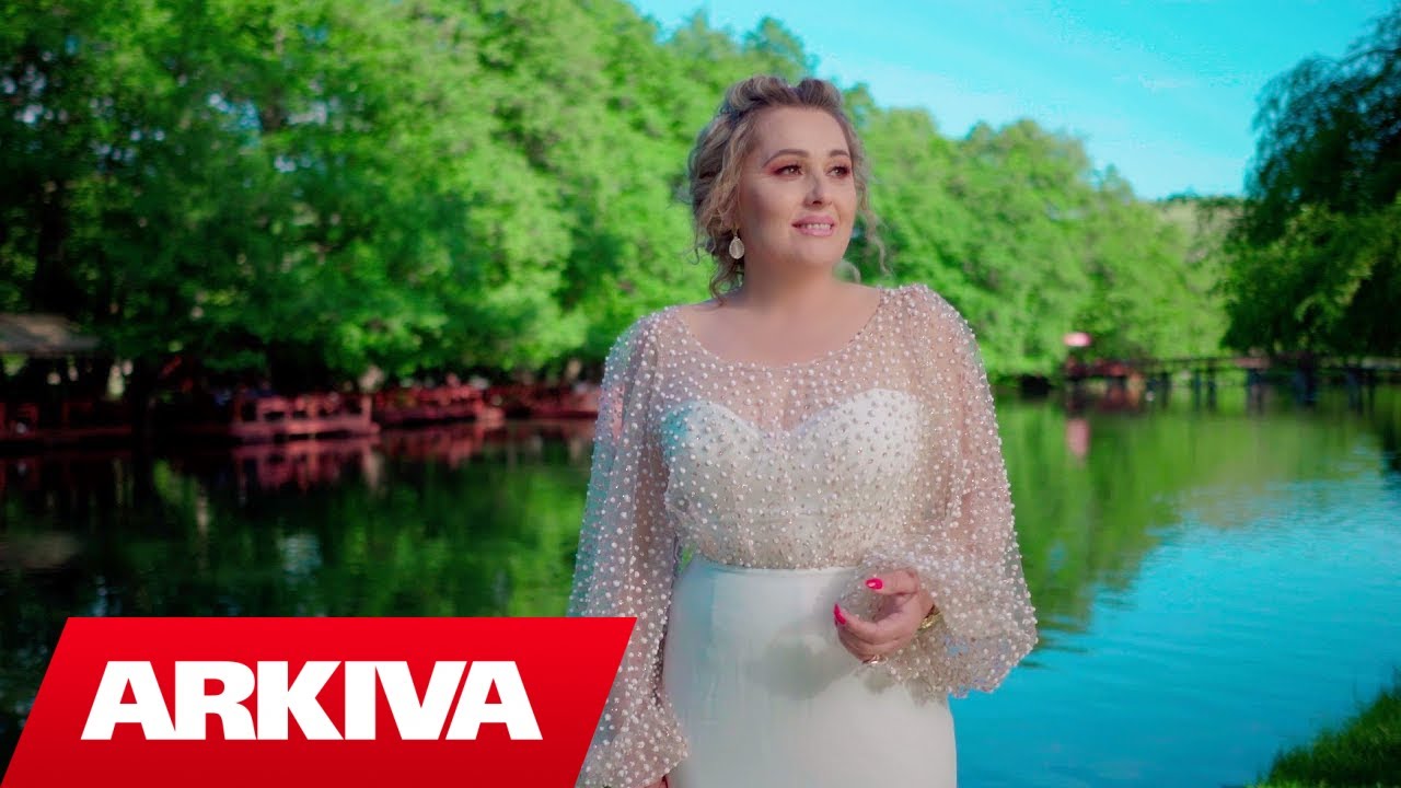 Lela - Te pres naten me Hene (Official Video HD) - YouTube