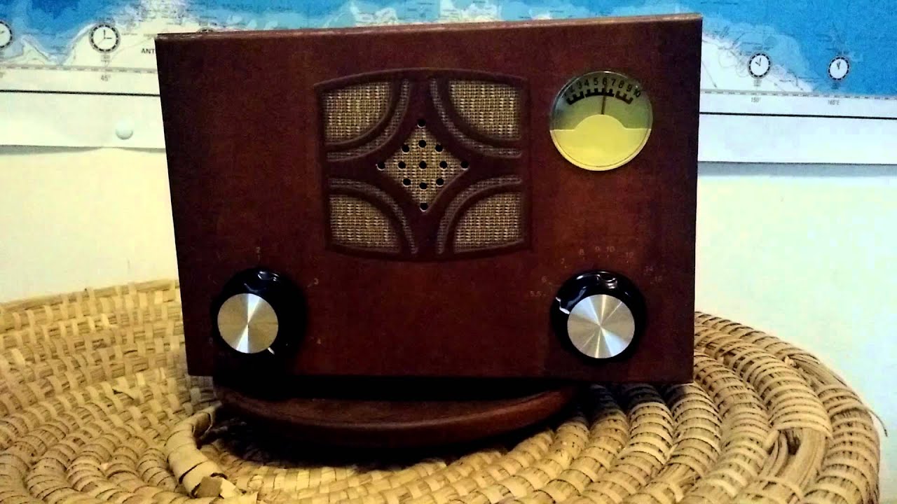 Conrad Cardboard AM Radio Kit - YouTube
