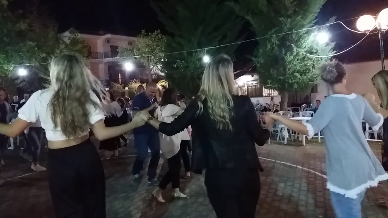 Συρτα ...Χρύσα Χουχορελου τραγούδι Πλακιας Βασίλης Δεδουσης Κώστας ...