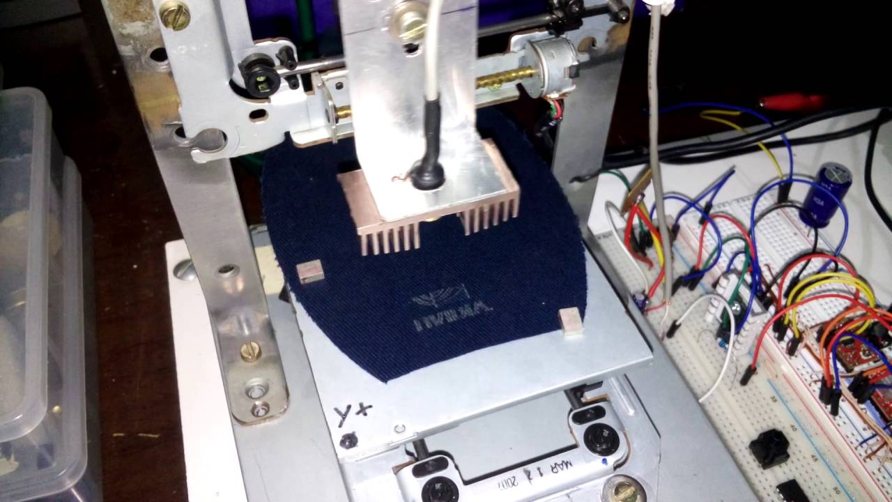 Grabadora laser CNC - casera - YouTube