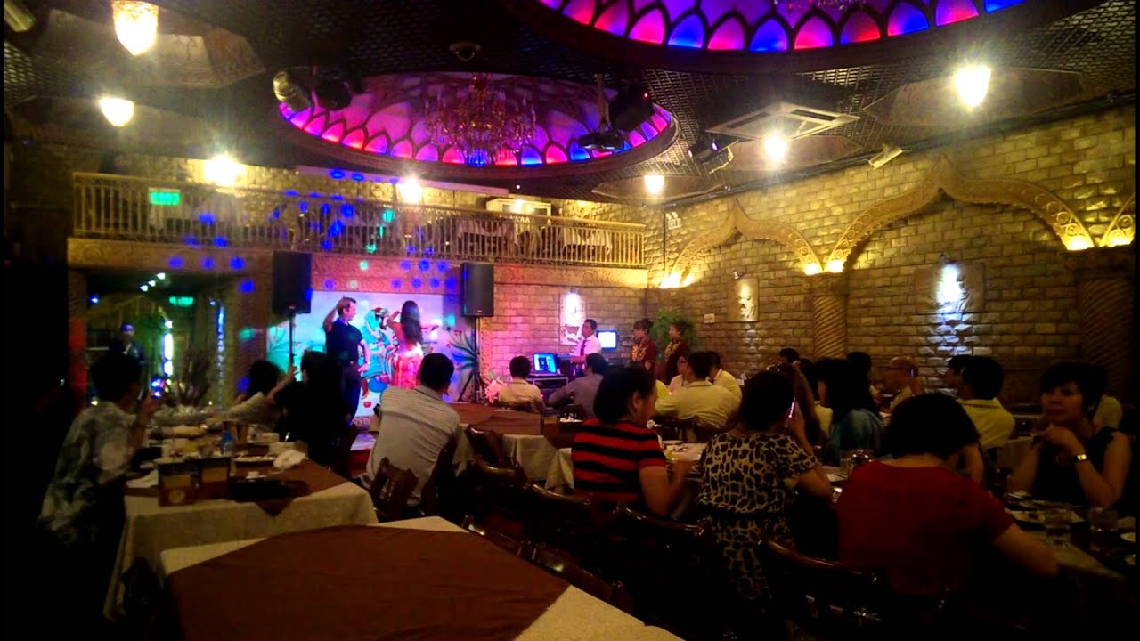 belly dancing - 1001 nights - China, Beijing - YouTube