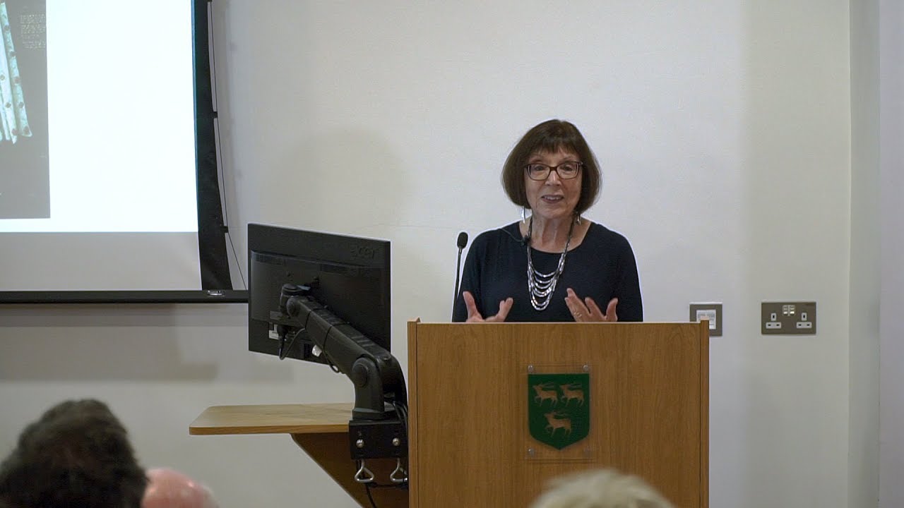 Celebrating the Elizabethan College: Portraits of a Queen with ...