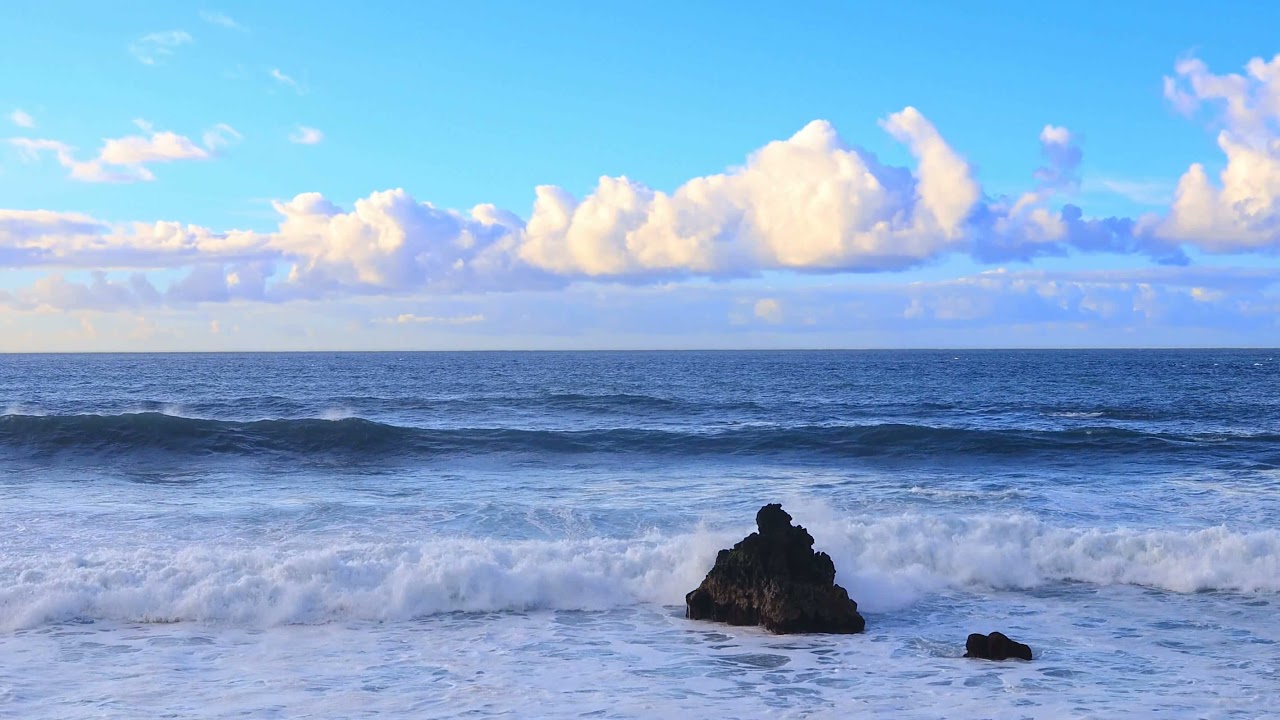 4K Cool Blue Sea - YouTube