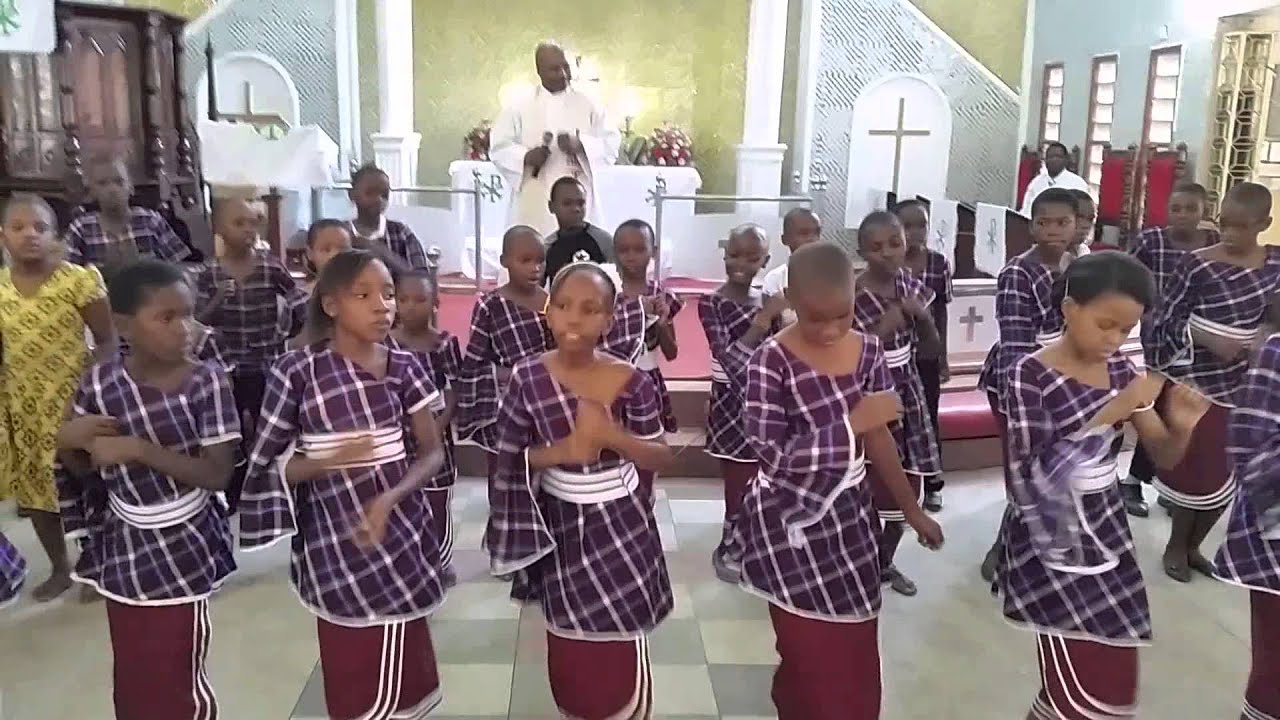Msasani young choir - YouTube