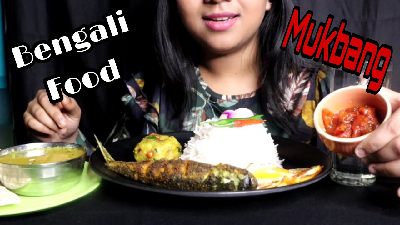 Eating Bengali Food-FishFry,Egg-Poach,Alu Makha,Dal Fry,Papad,Sweet ...