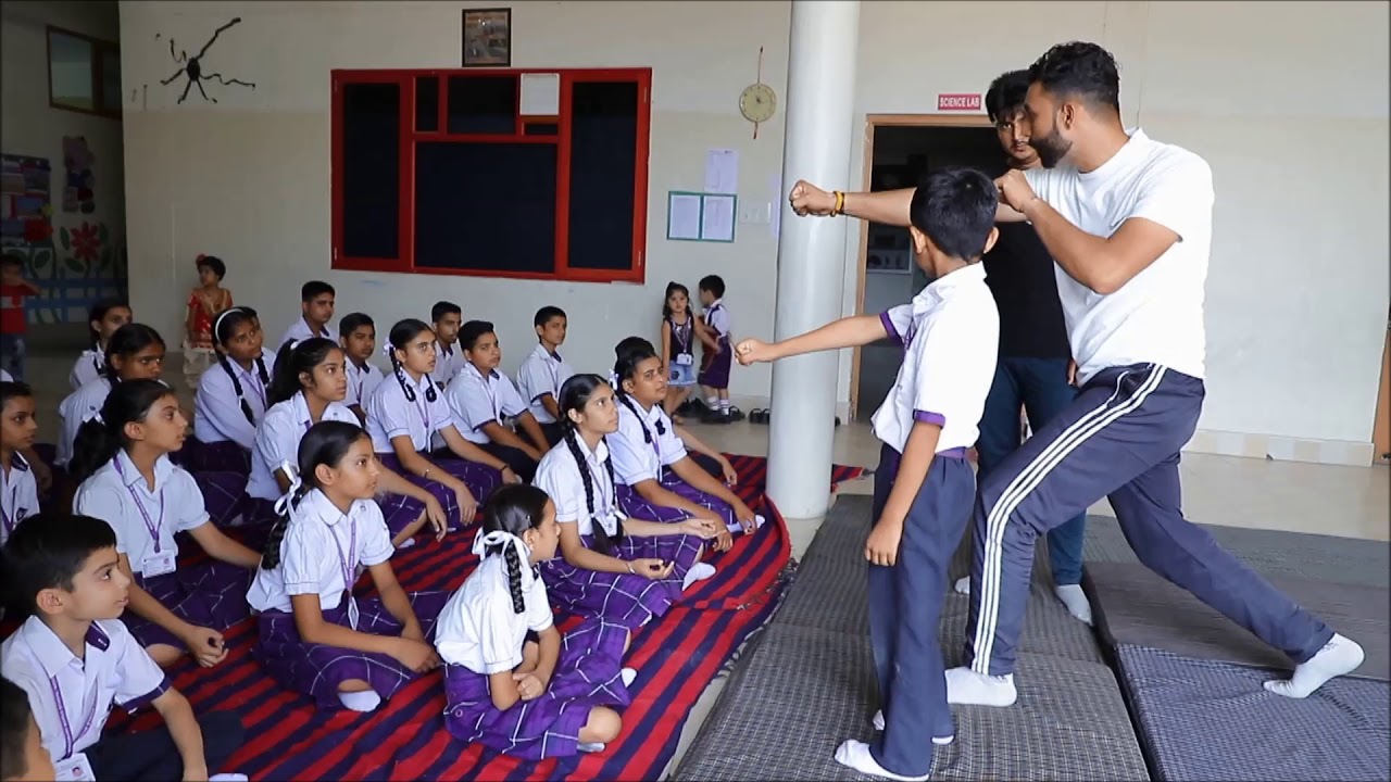 self defence for children at school - YouTube