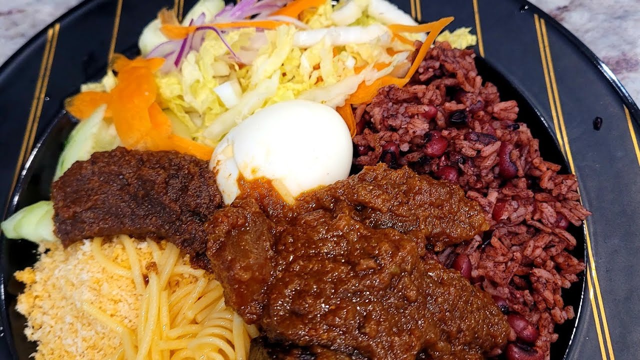 How to cook waakye, shito and waakye stew. - YouTube