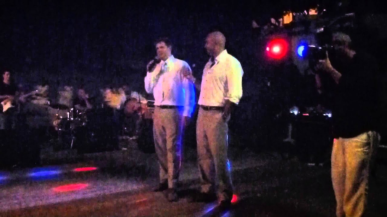 Andy Howley's best man speech in English and French - YouTube