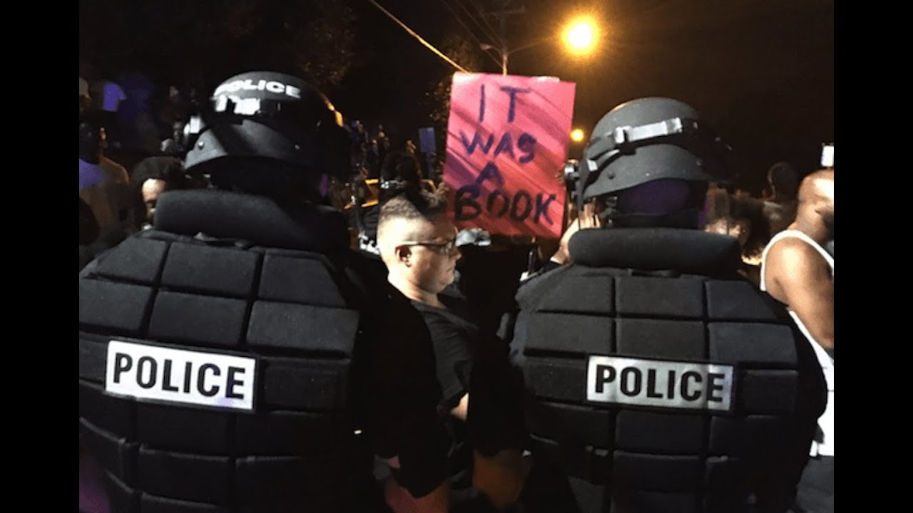 Charlotte Protests Turn Violent - State Of Emergency Declared - YouTube
