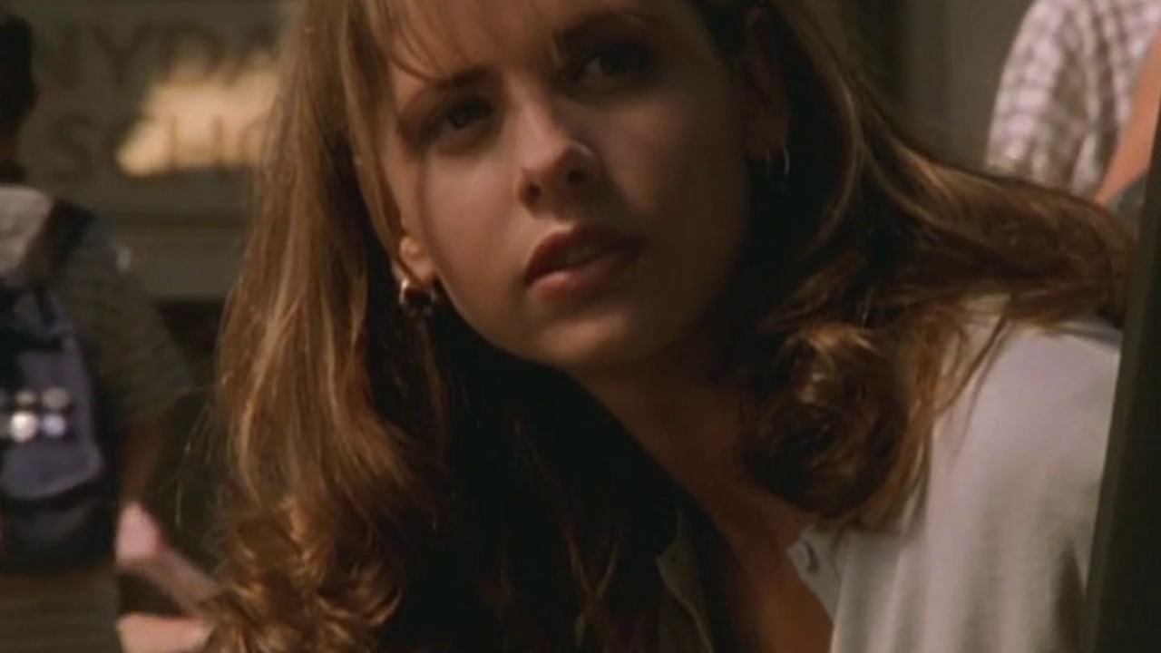 BTVS - 1x01 - Buffy arrives at school HD - YouTube