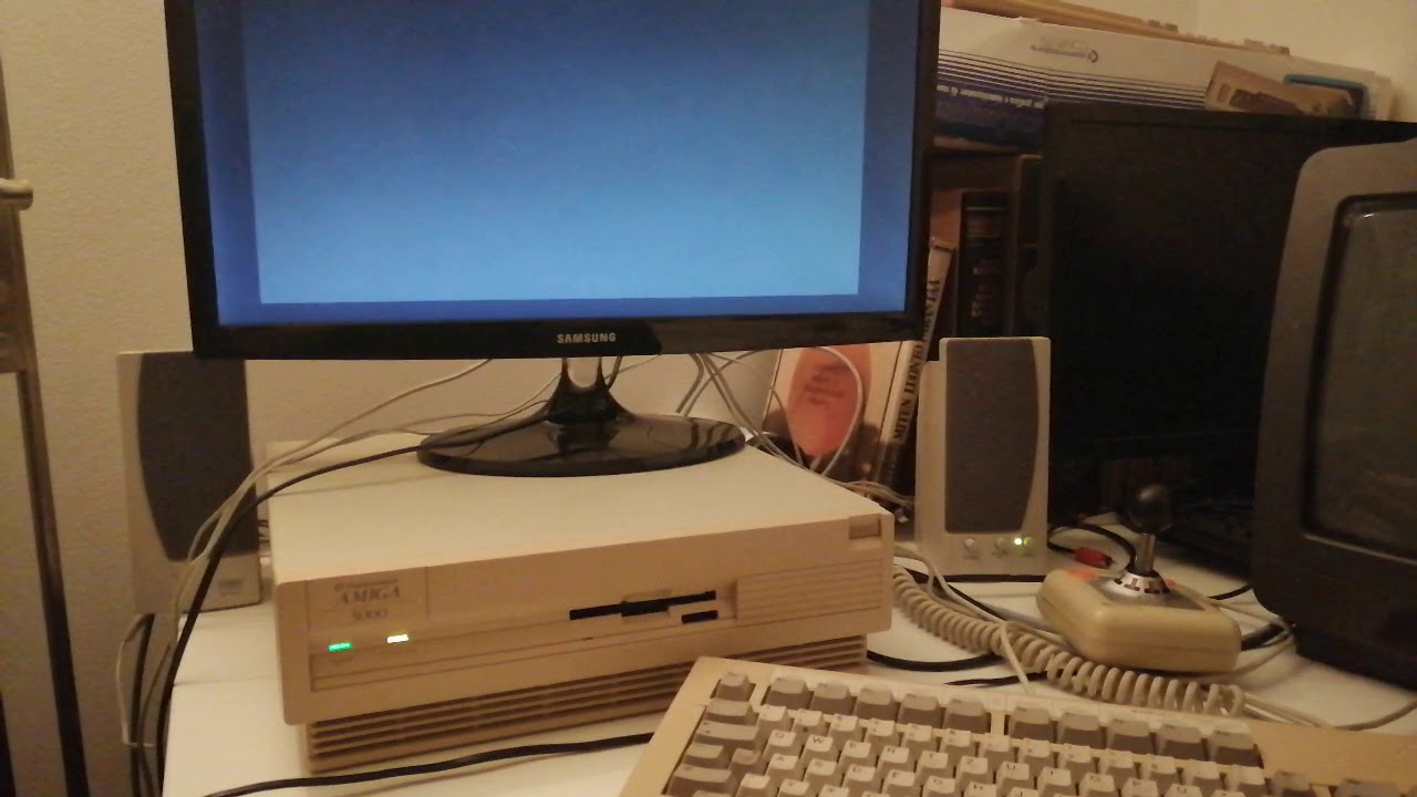 Amiga 3000 with ZZ9000 full HD - YouTube