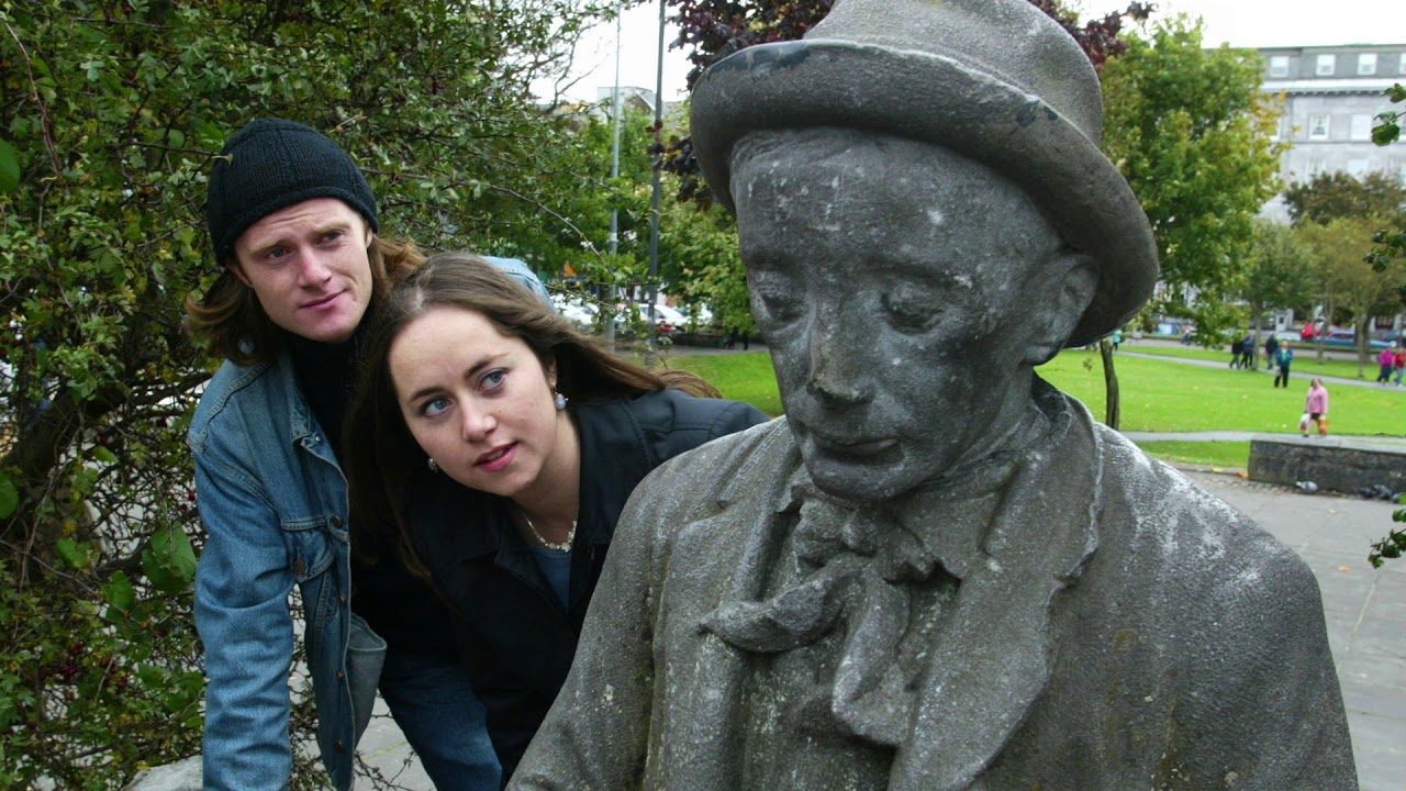 Ó Conaire statue replica unveiling - YouTube