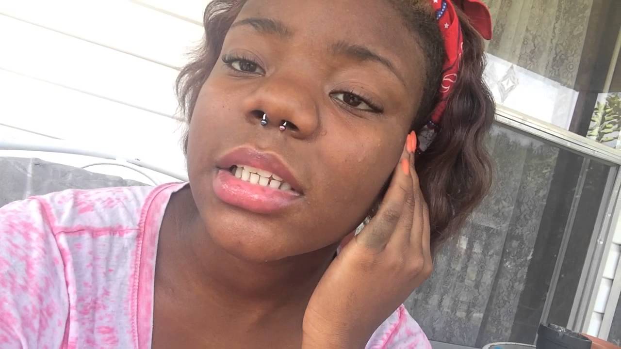 Review on my Scoop/Surface Tongue Piercing Day 4 - YouTube