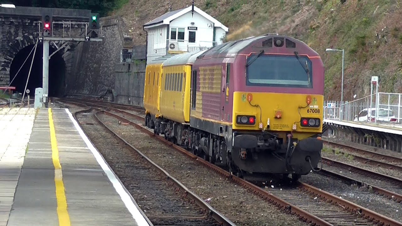EWS Class 67 on Network Rail train at Bangor, 08-07-2015. - YouTube