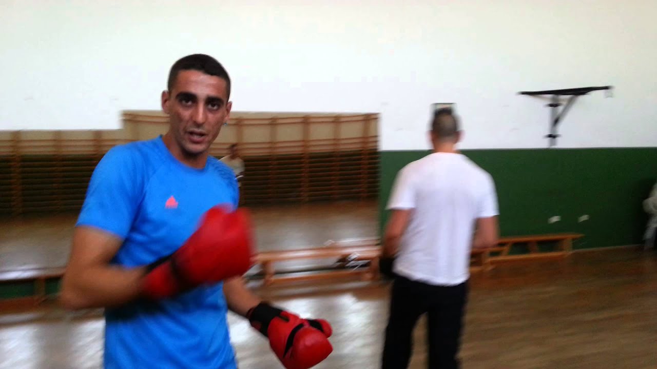 Daniel Robles Club Boxeo Sanlucar - YouTube