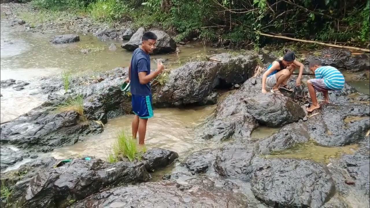 NAGLAMAS NG ISDA SA ILOG - YouTube