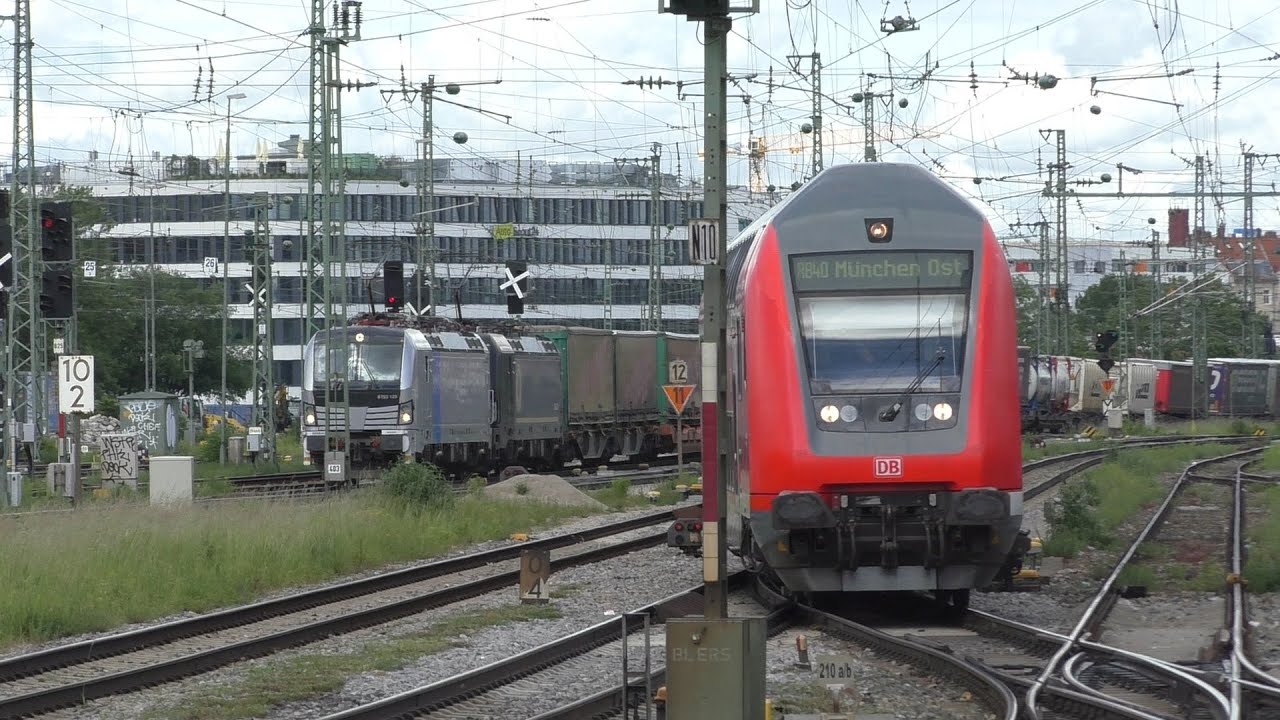 Freight Train overtakes Passenger Train + Oncoming 2nd Freight Train ...