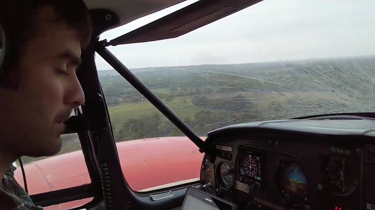 IFR approach Piper Aztec Runway 09 MDA to RWY - YouTube