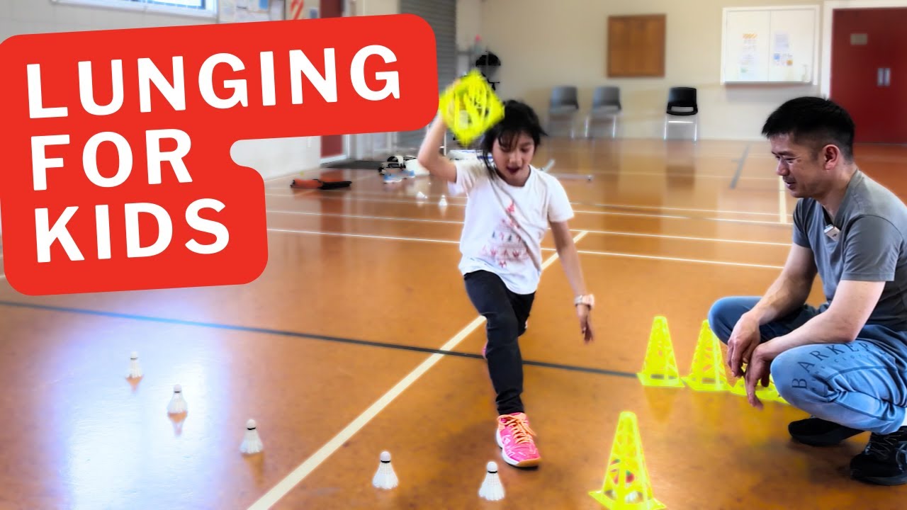 🏸 Fun Badminton Lunging Game: Catch the Birdie! (Kids) - YouTube