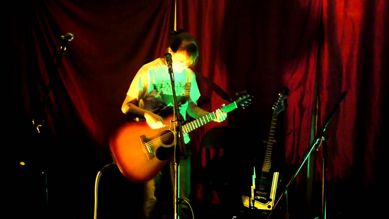 Braylee Anderson - Open Mic Fight Finalist Performing "I know they are ...