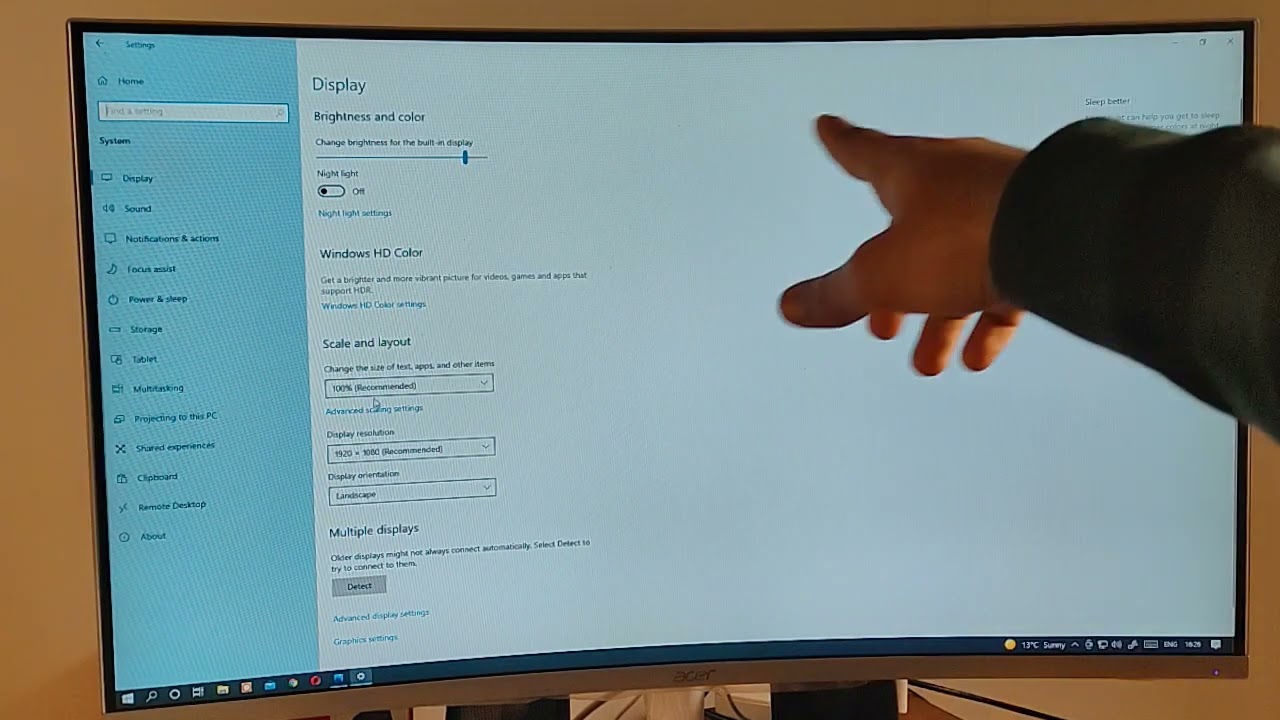 How to check display regulation on computer window 10 - YouTube