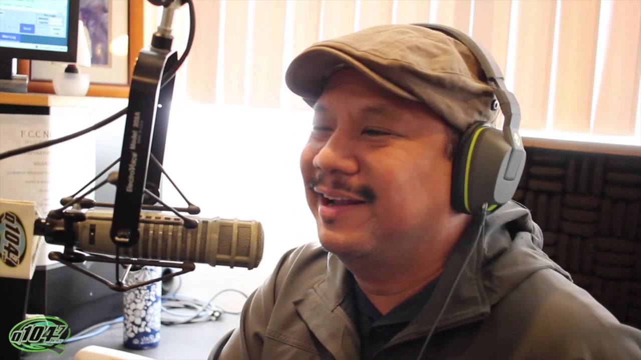 Rex Navarrete Stops By The Rico And Mambo Morning Show - YouTube