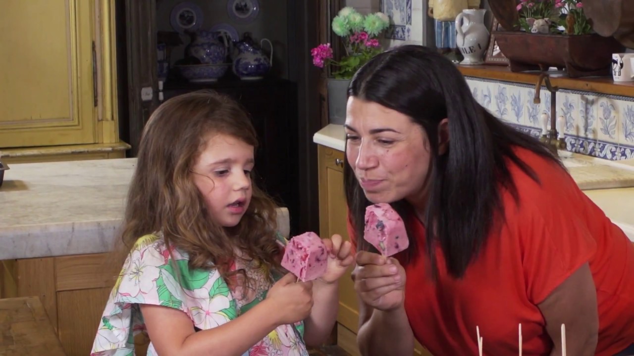 Healthy Ice-Cream: Cooking with Gia and Olive - YouTube