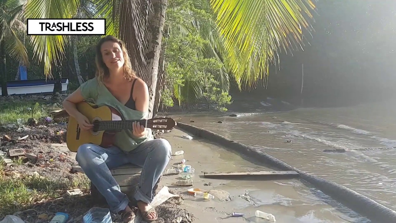 The plastic song - YouTube