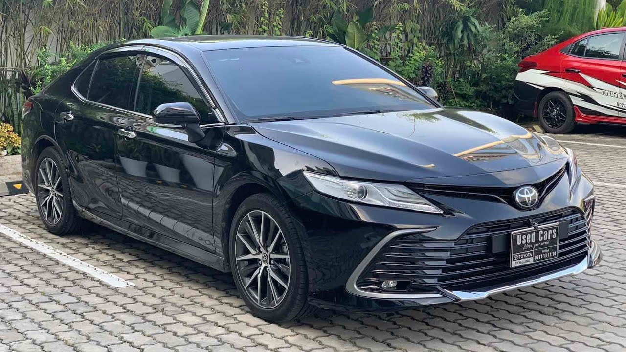 Siêu phẩm Camry 2.5Q 2022 siêu lướt đã về đến Toyota Tiền Giang - YouTube