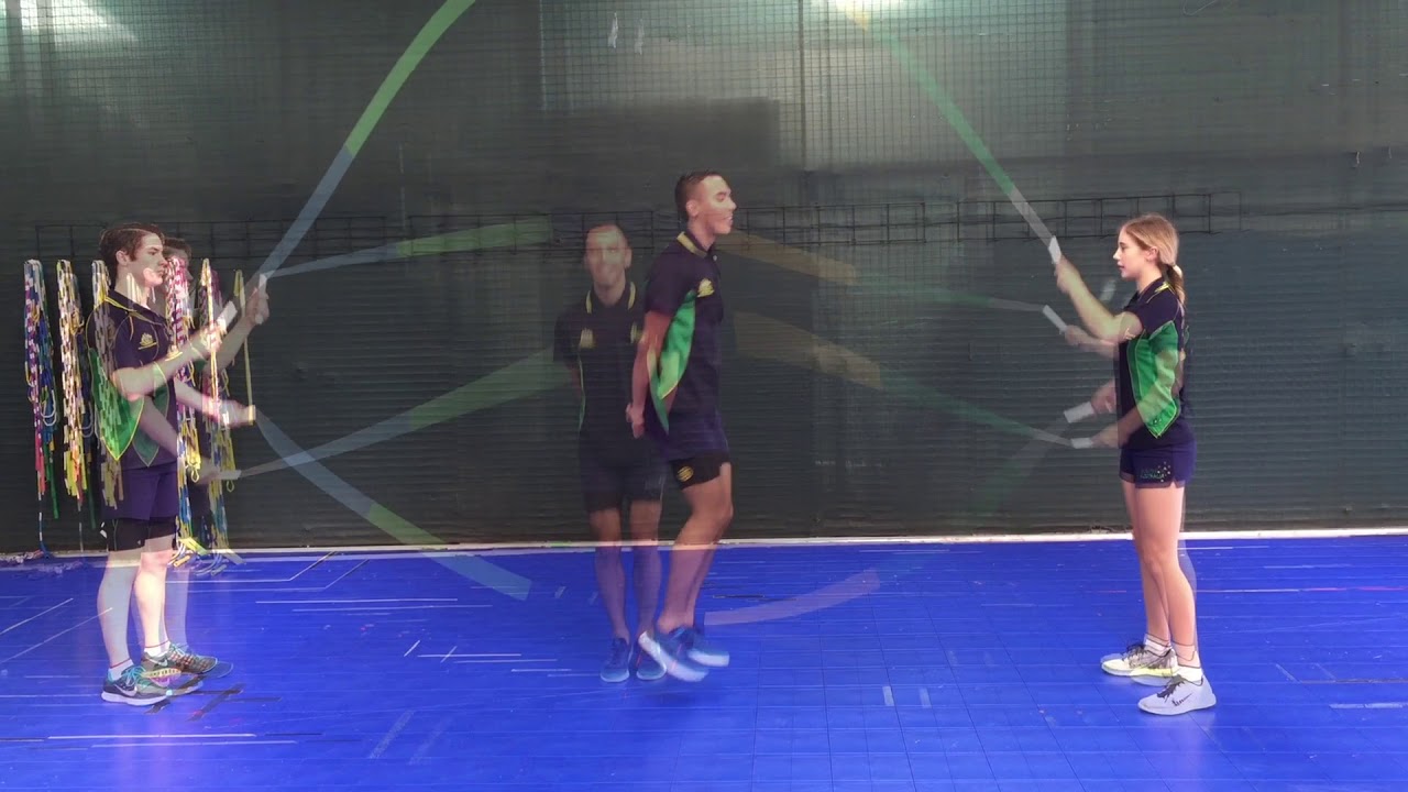 1 Handed Roundoff - YouTube