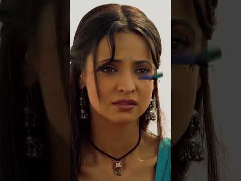 Bir Gülüşü Var, Kelebek Gördü ve Ömrü Uzadı #sensizolmaz #shorts