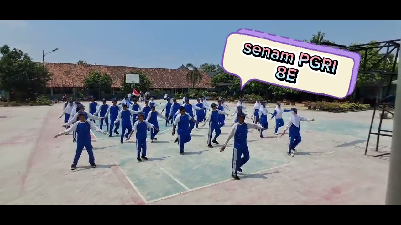 Lomba senam PGRI kelas 8E - YouTube