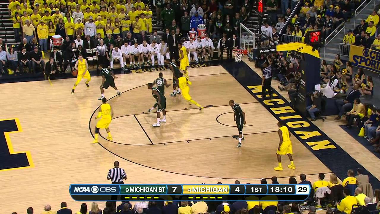 Hardaway Dunks On Michigan State - YouTube