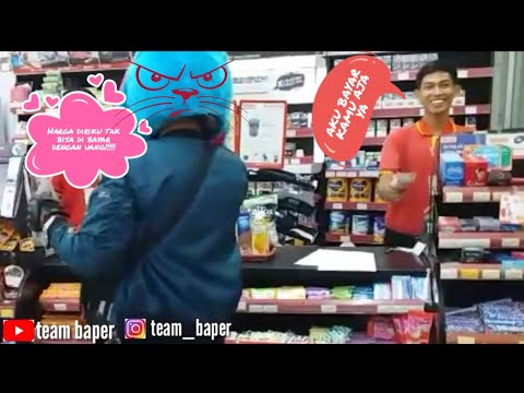 Kasir nya CUCOK meong cinnnn, parah birahi di tempat umum!!!!